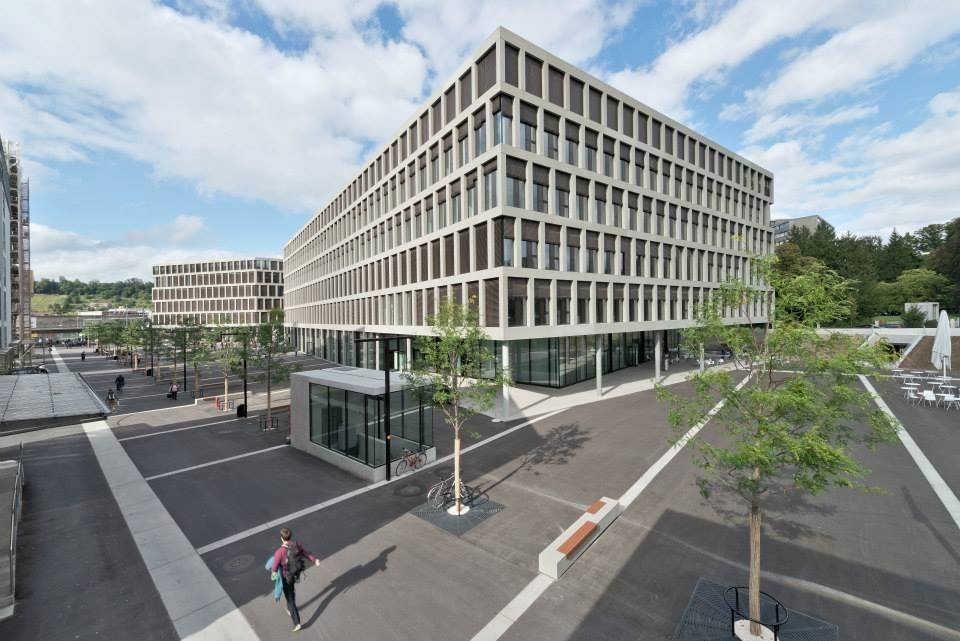 Drehkreuze der Bildung - computerworld.ch