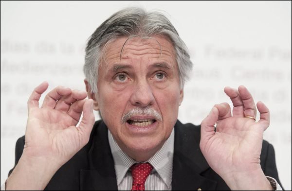 Soll der Zugang zum Schweizer Glasfasernetz reguliert werden ...